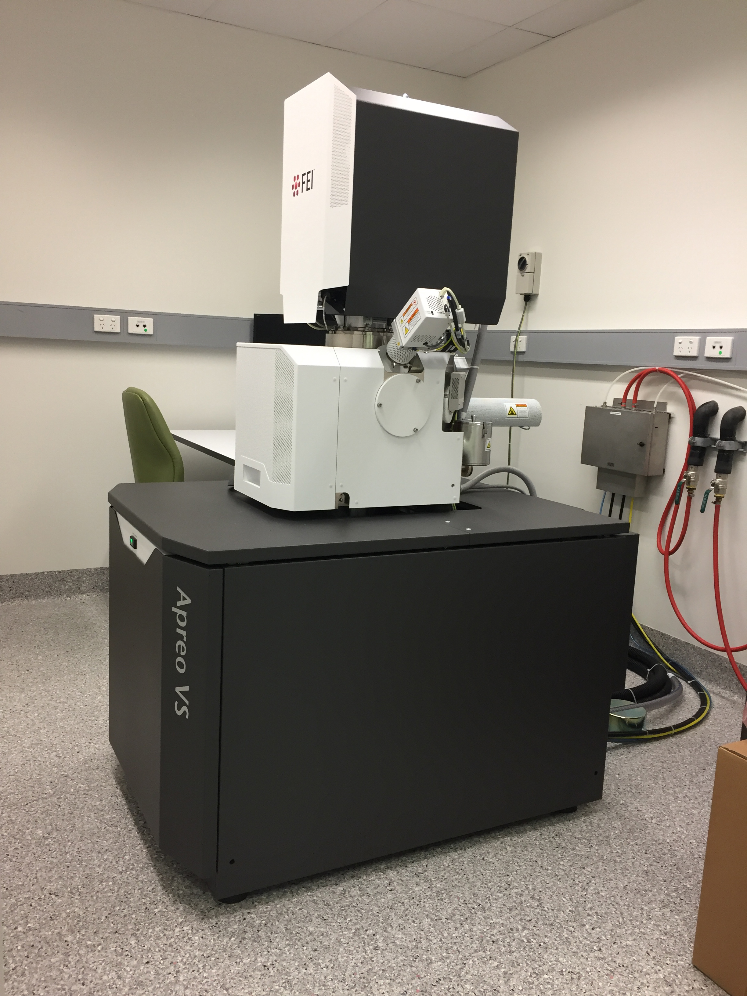 Thermo Fisher Apreo - high resolution FESEM - Centre for Microscopy and ...